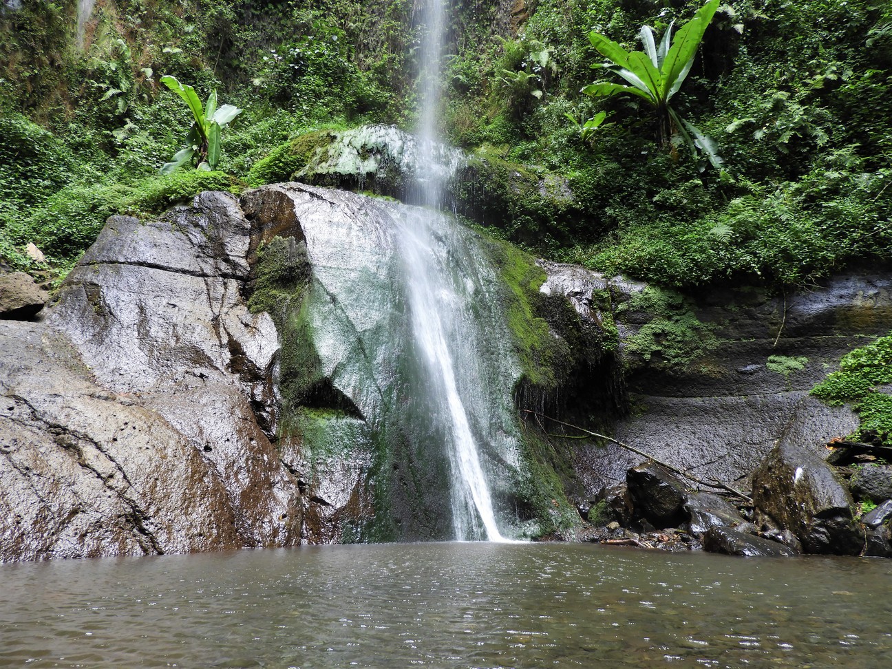 Waterfall hike at Mount Meru in Arusha – Travel the World with Taru